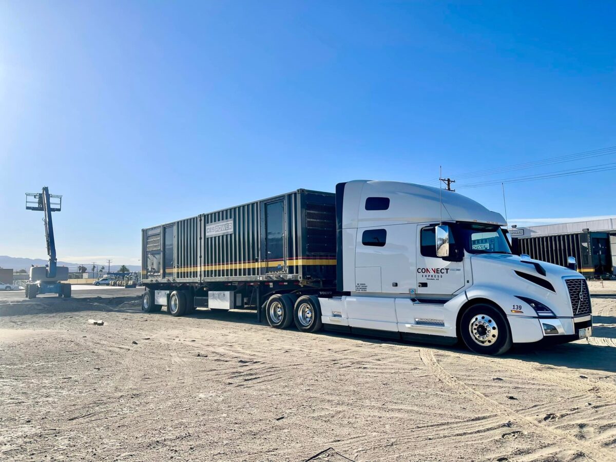 Essential Tips for Securing Cargo on Flatbed Trucks - Connectexpressllc