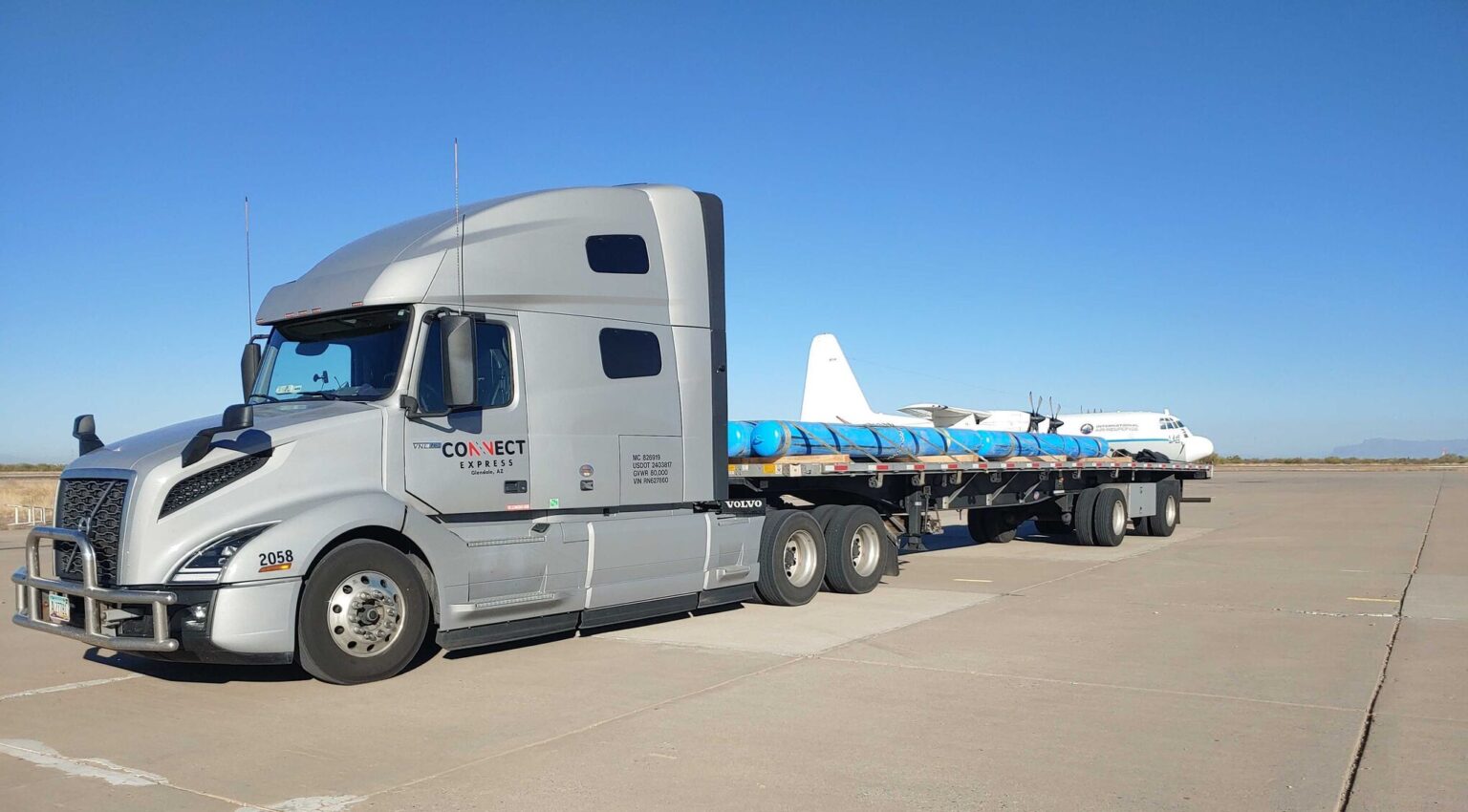 Transporting Pipes on Trucks - Connect Express LLC - Connectexpressllc