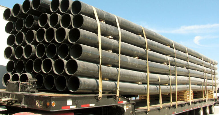 Transporting Pipes on Trucks - Connect Express LLC - Connectexpressllc